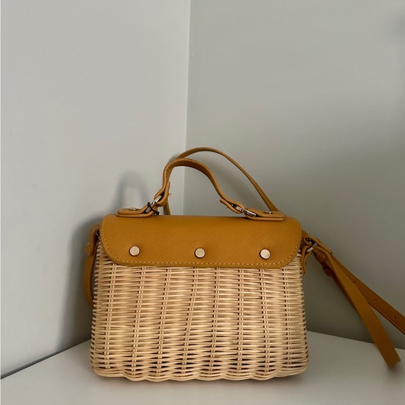 Zara | Bags | Zara Tan And Cream Crossbody Bag | Poshmark